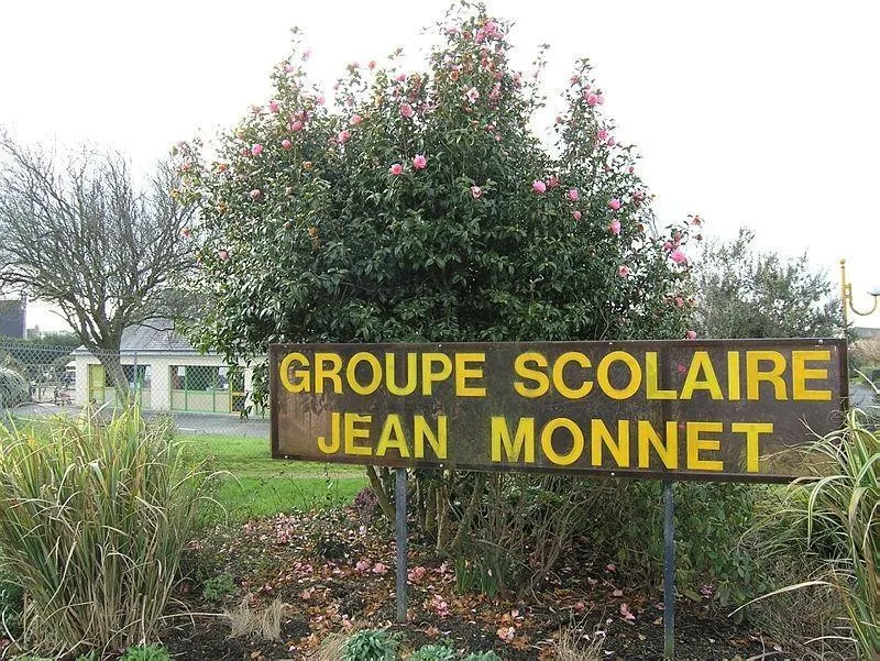 Taulé. Plus d’un million d’euros de travaux à l’école Jean-Monnet et à ...