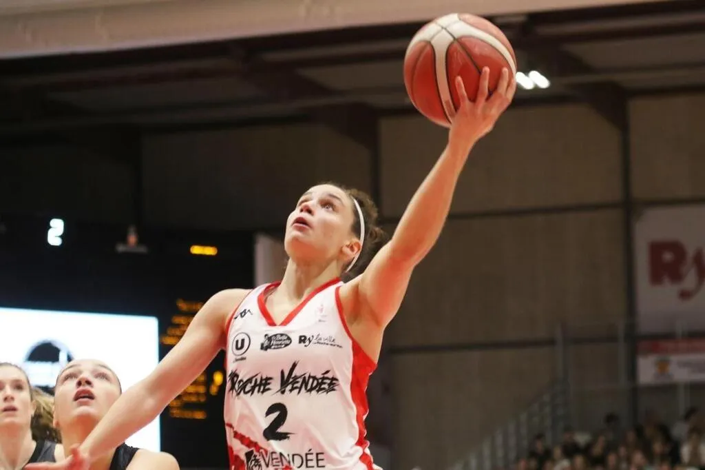 Basket. LFB : Franchelin a répondu présent contre l’Asvel, Koné a passé ...