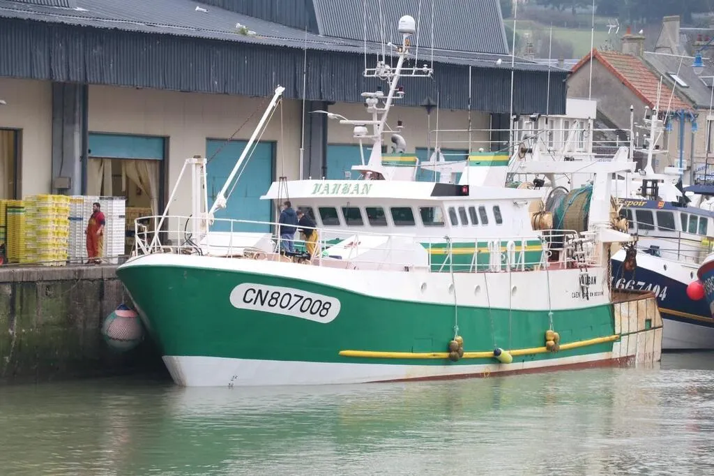 Comment un pêcheur de Port-en-Bessin a pu acquérir un bateau d’un million d’euros grâce à ...