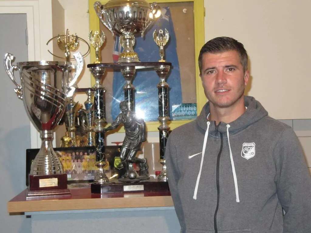 Mathieu Tanguy conjugue travail et sa passion du foot au club l’Avant ...