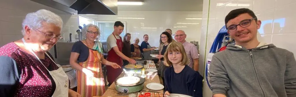 Le Bodéo. Les galettes et les crêpes ont eu du succès - Guingamp ...