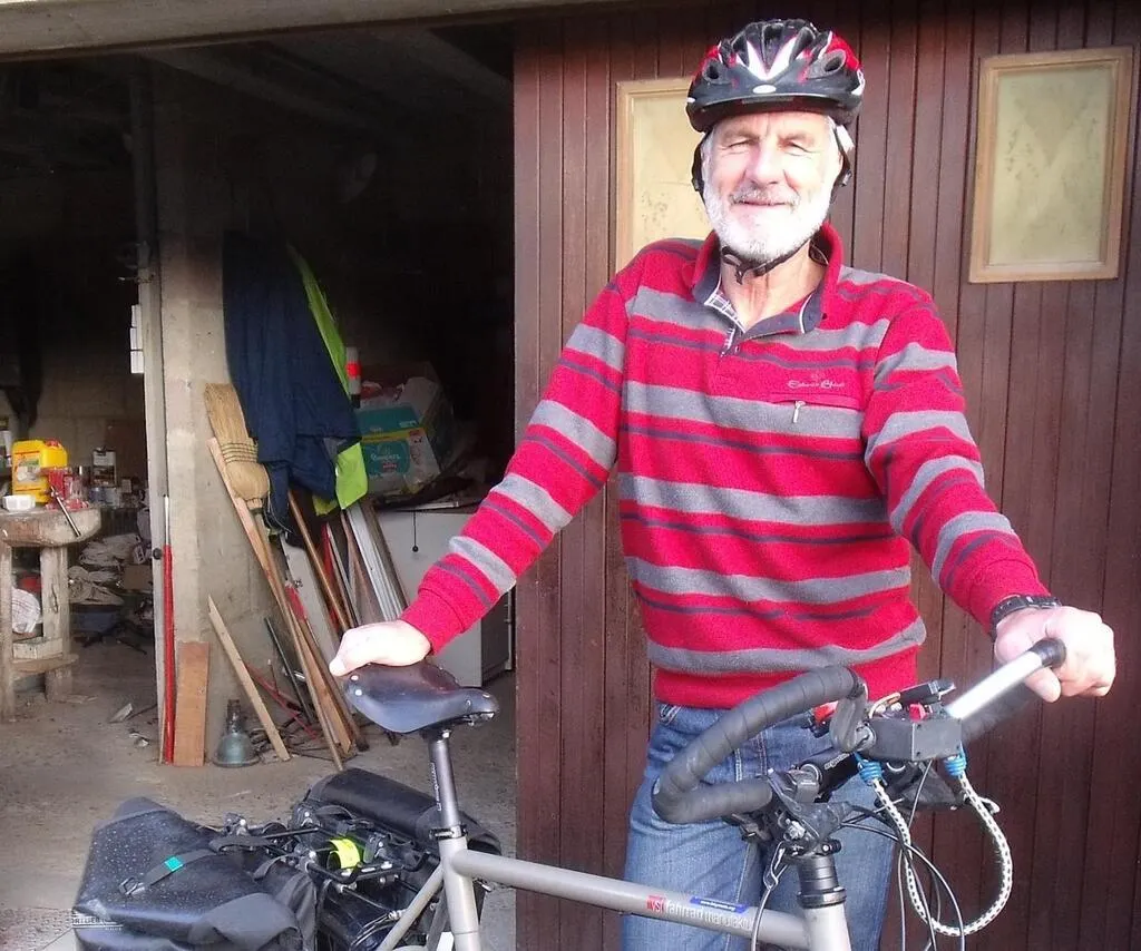 Depuis Saint-Lô, Daniel Simon a voyagé jusqu’au cap Finisterre en ...