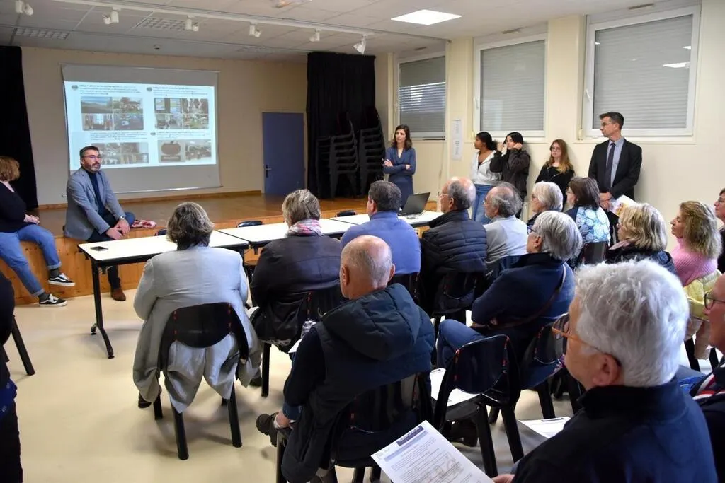 Au collège de Port-Bail-sur-Mer, un internat d’excellence pour qui ...