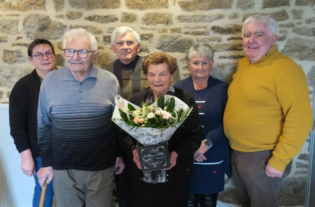 Miniac-sous-Bécherel. On a fêté, avant les fêtes, les anciens de la ...