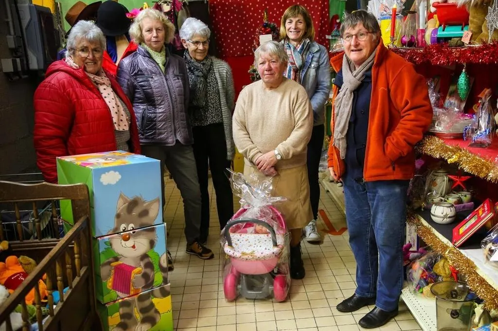 Bannalec. La foule au rendez-vous pour les ventes du Vestiaire - Brest ...