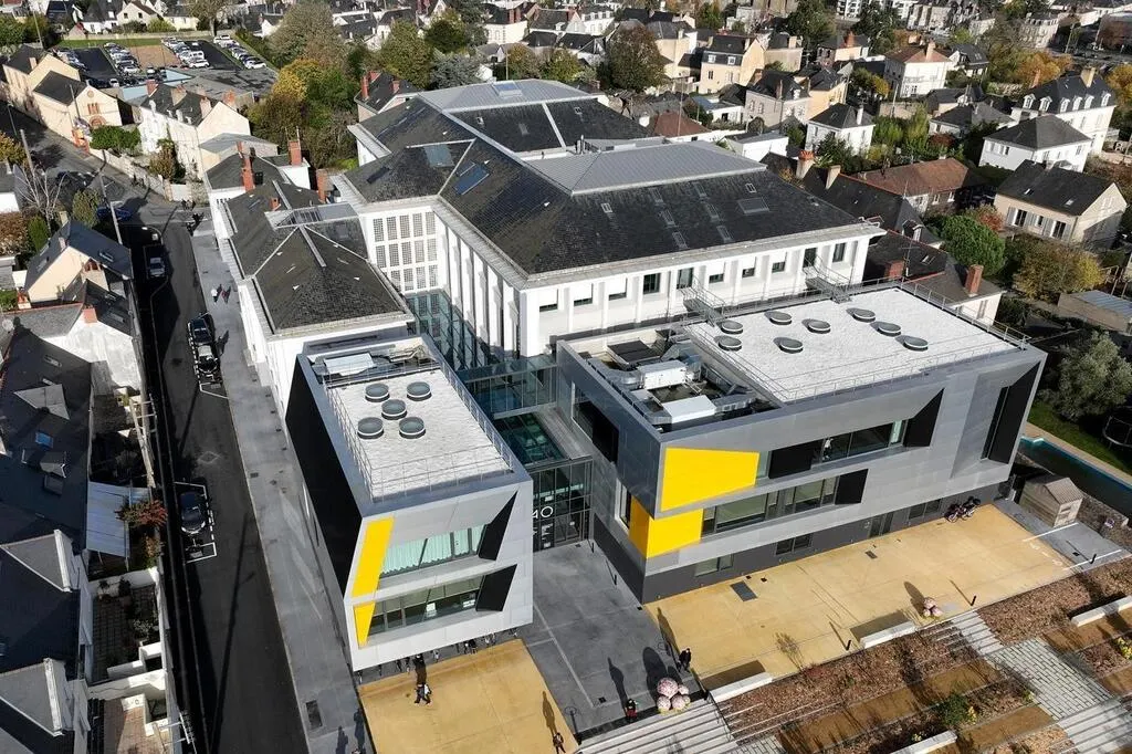 EN IMAGES. Nos plus belles photos du Quarante, nouveau tiers lieu ...