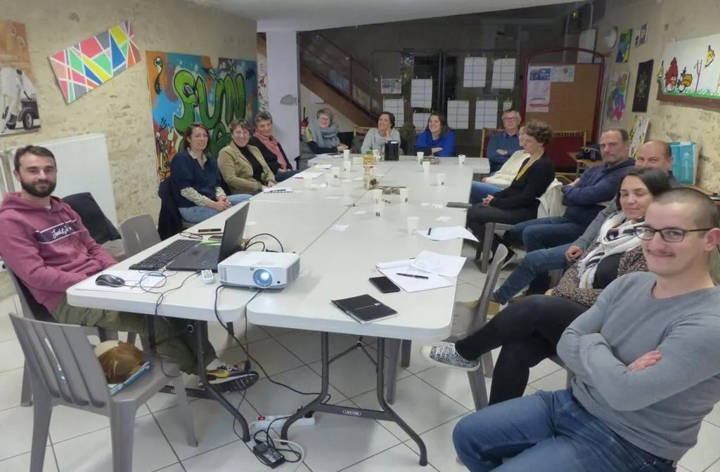 Chantonnay. Réseaux sociaux : parents dépassés ou pas ? - La Roche sur ...