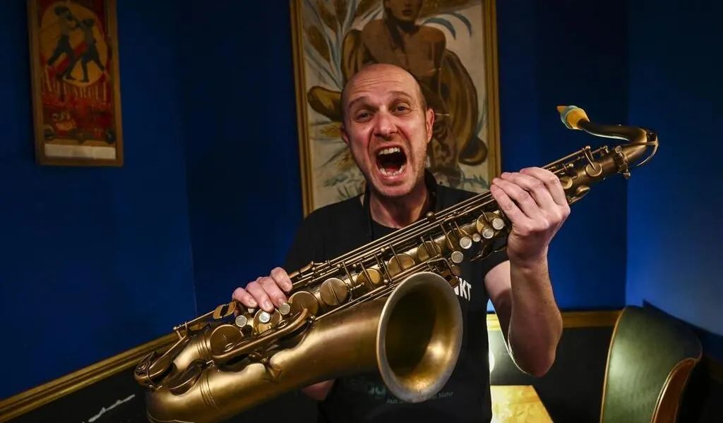 PORTRAIT. Cédric Thimon, saxophoniste, improvisera au Mans : « La fête ...