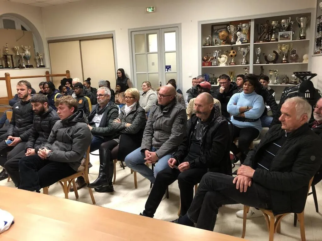 Orne. Le footballeur Kervens Renciot, 15 ans, jouera à Troyes la saison ...