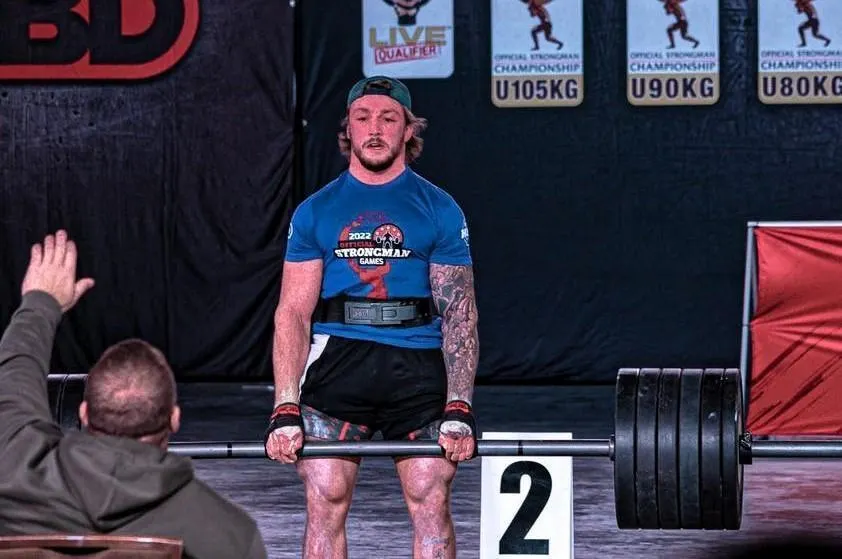 Ce Français de 24 ans est l’homme le plus fort du monde : il nous livre ...