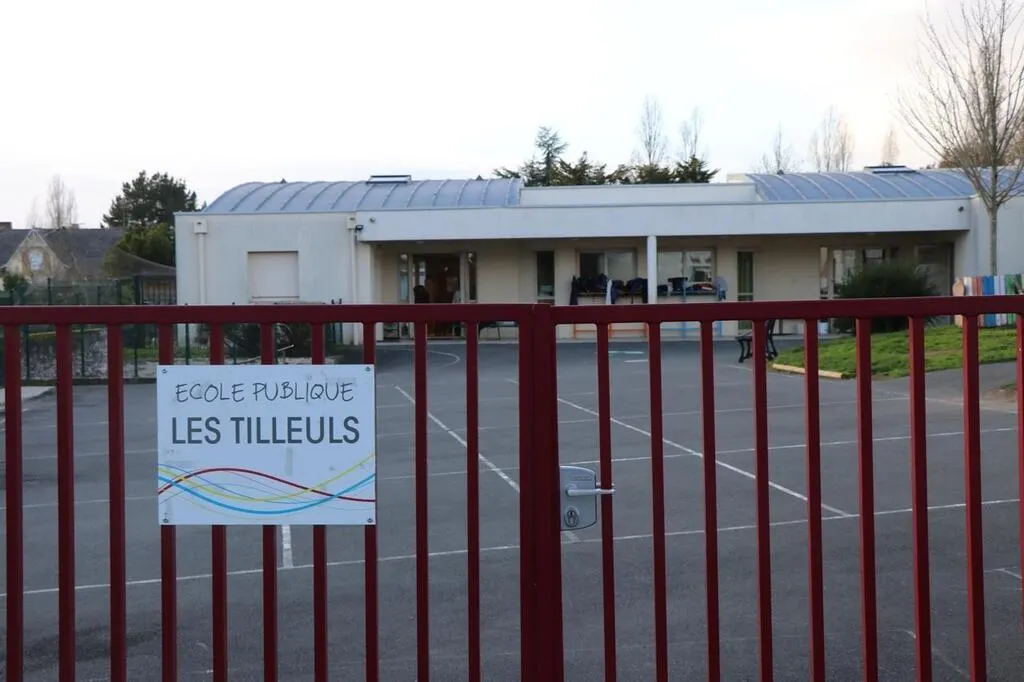 Dans cette école du Maine-et-Loire, un ras-le-bol général face au ...