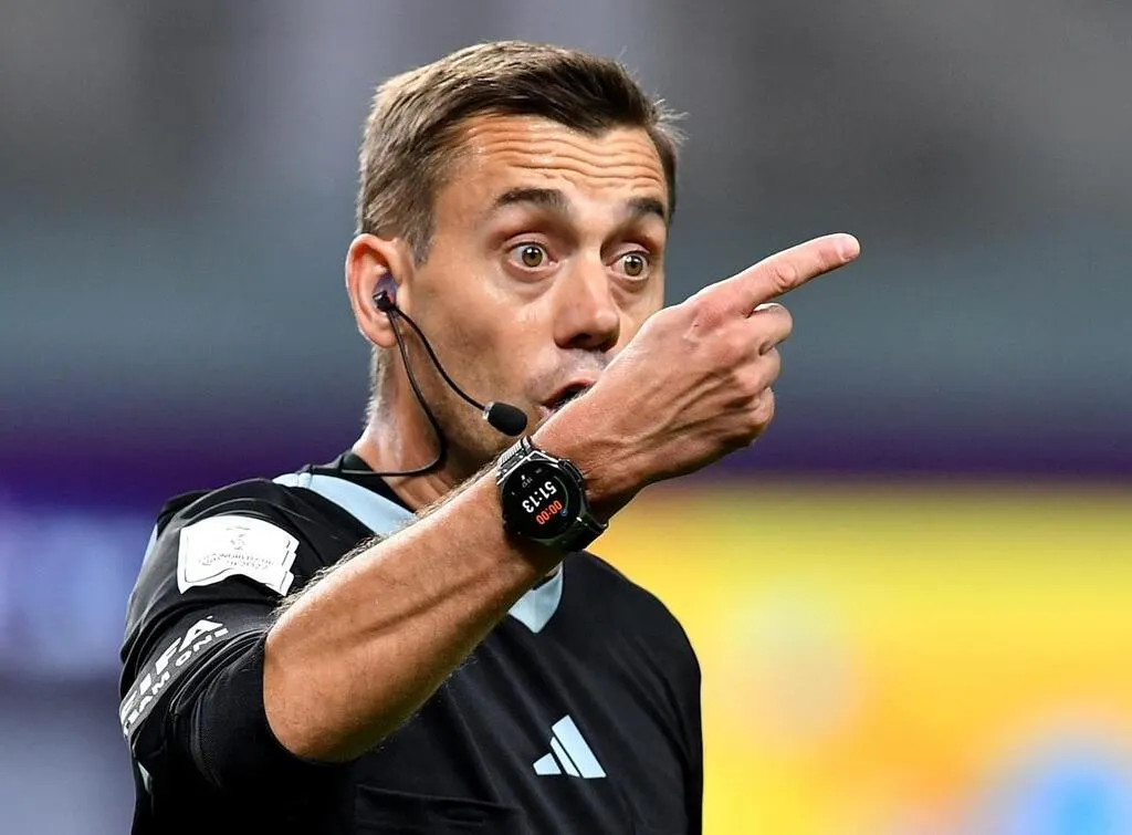 Coupe du monde. Clément Turpin désigné arbitre du 8e de finale Brésil ...