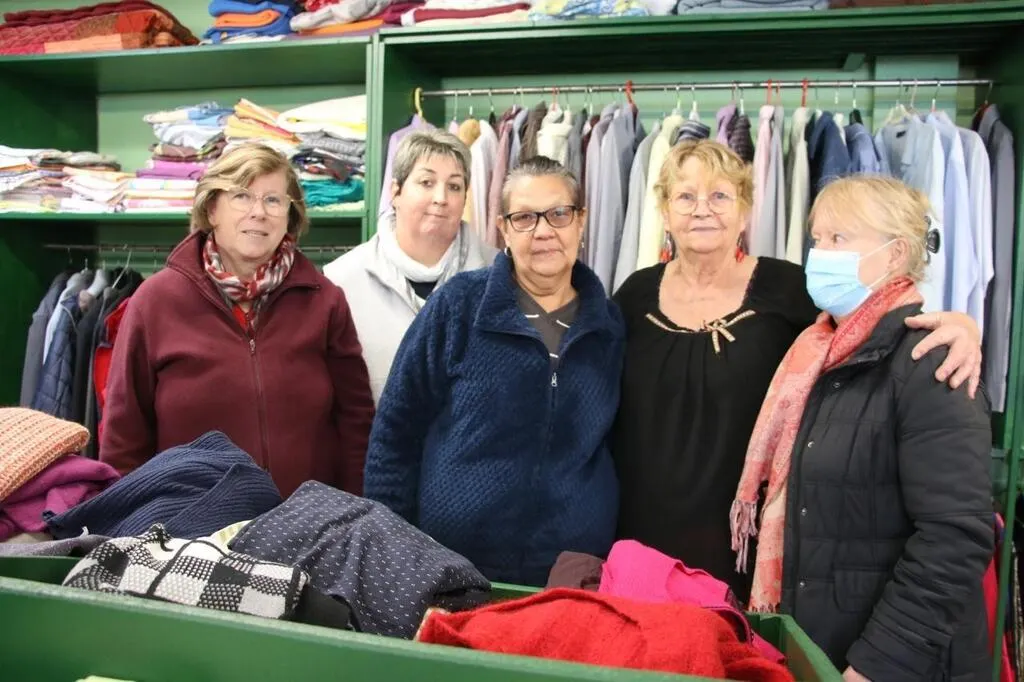 Segré. La grande braderie de Noël à Saint-Vincent-de-Paul - Angers ...