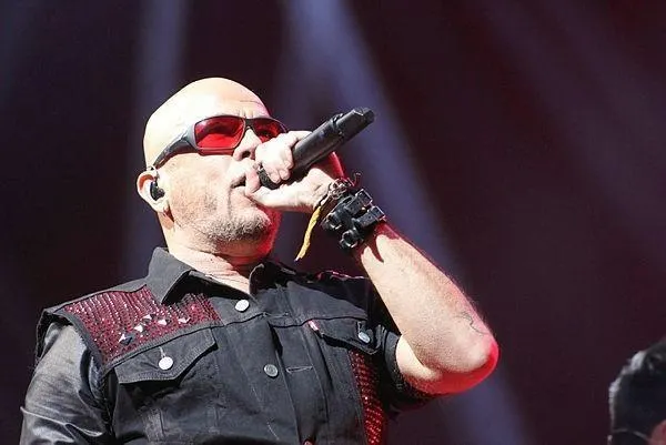 Pascal Obispo fête ses 30 ans de carrière au Zénith de Caen - Caen ...