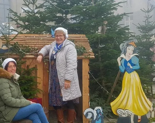 Avant Noël, le village écolo de Bazouges-la-Pérouse s’anime et s ...