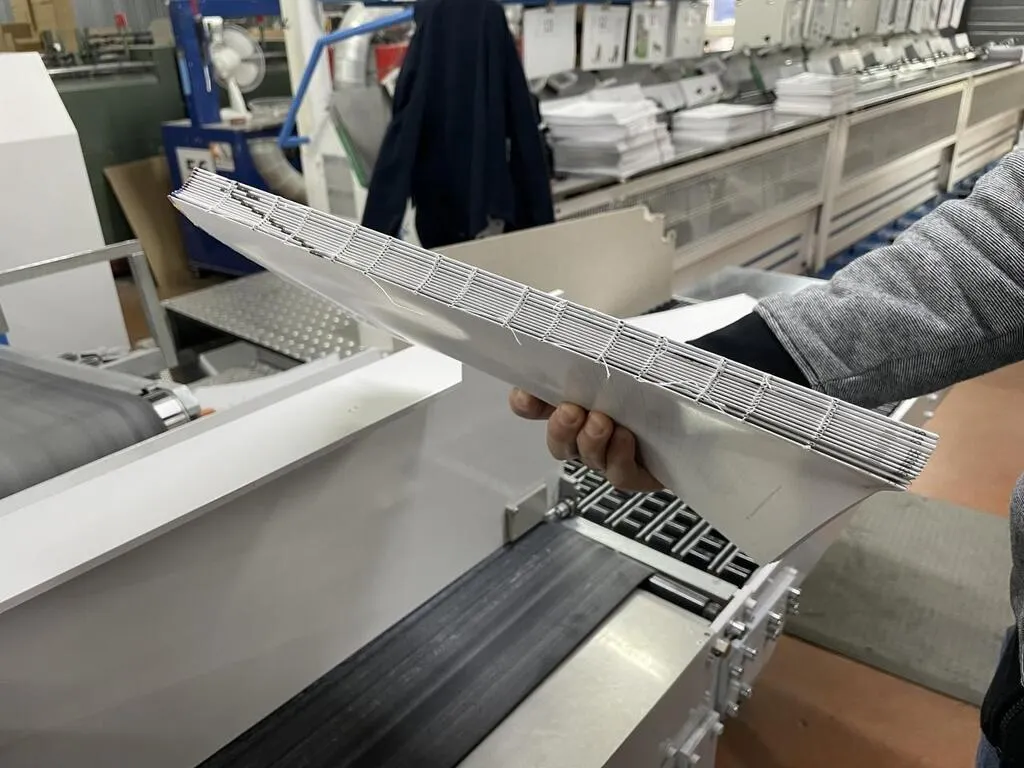 En Mayenne, l’entreprise Brochage 3000 transforme le papier depuis 1979 ...