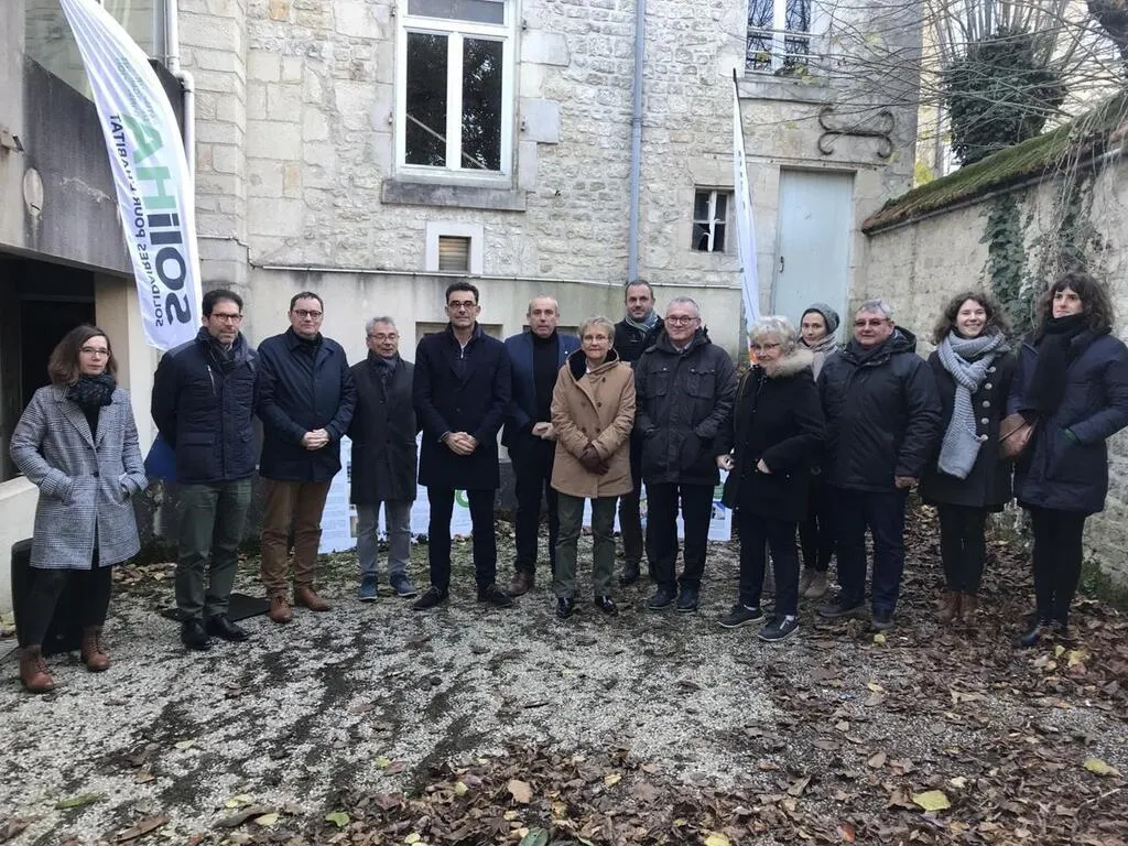 À Fontenay-le-Comte, 14 logements autonomes citoyens pour personnes ...