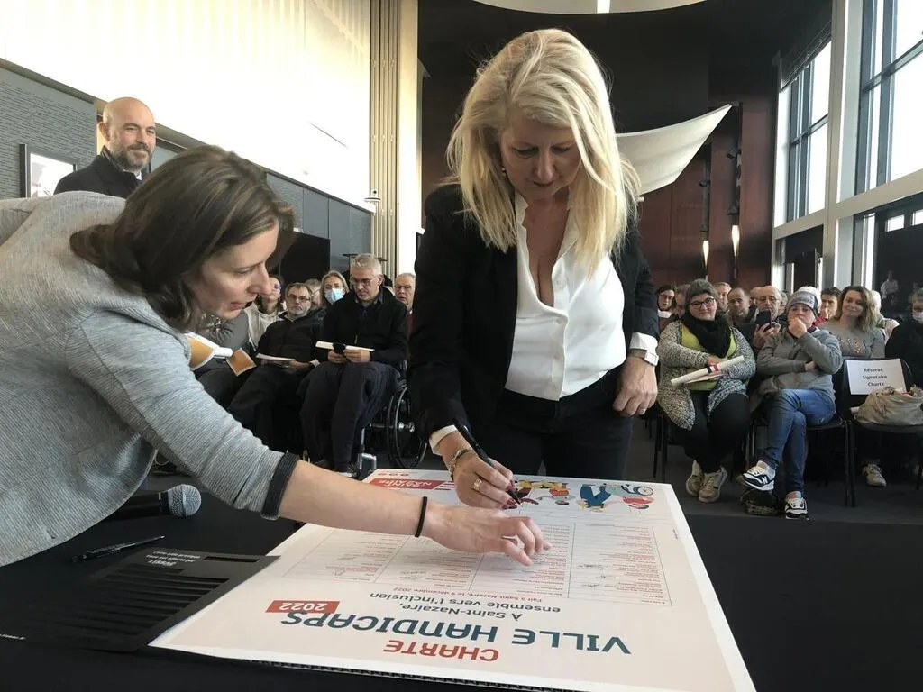 Saint-Nazaire renouvelle sa charte en faveur du handicap - Saint ...