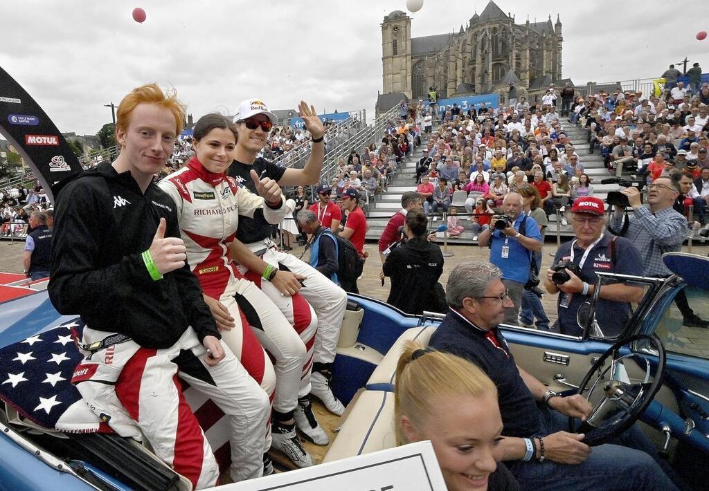 24 Heures Du Mans 2023 La Parade Des Pilotes Avancée à 14 H Le