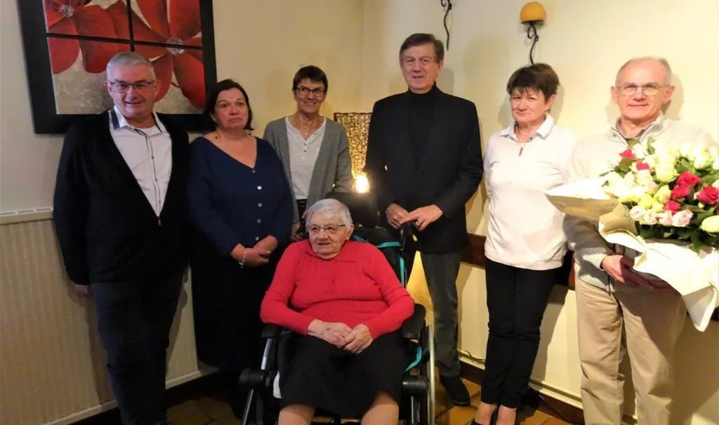 Soulgé-sur-Ouette. Madeleine Perrier a fêté ses 100 ans avec sa famille ...