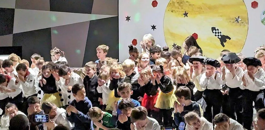 La Génétouze. Une belle soirée de Noël à l’école du Sacré-Cœur - La ...