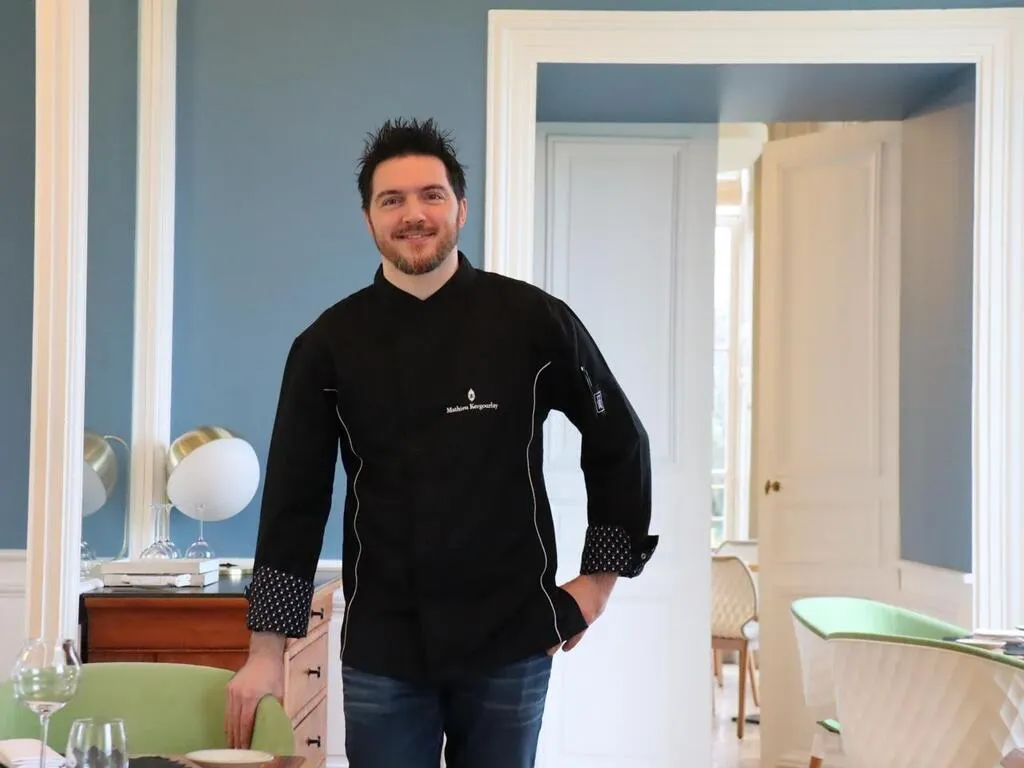 « La cuisine est un métier passionnant » : rencontre avec le chef ...