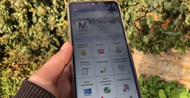 La commune de Ménil se dote de l’application Intramuros - Laval.maville.com