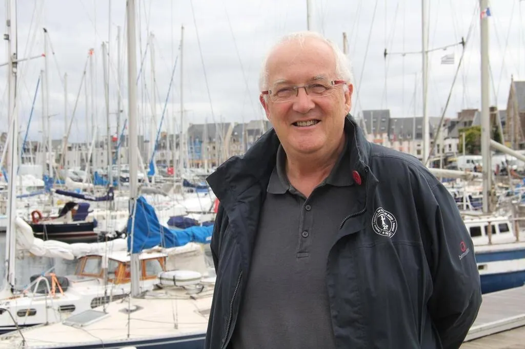 « Il n’y aura pas que du chant de marin » : à Paimpol, Pierre Morvan ...