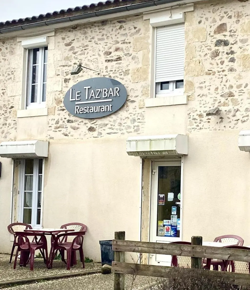 Cheffois. Un dépôt de pain provisoire au Taz Bar - La Roche sur Yon ...