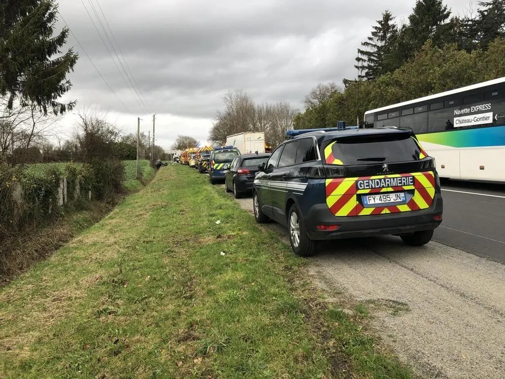 En Mayenne. Choc frontal entre deux véhicules : six blessés, dont trois en urgence absolue - La ...