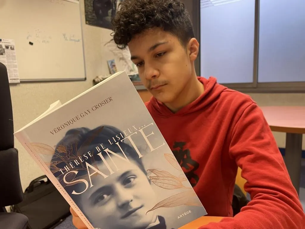 Nouvelle biographie de Thérèse de Lisieux pour ses 150 ans célébrés par ...