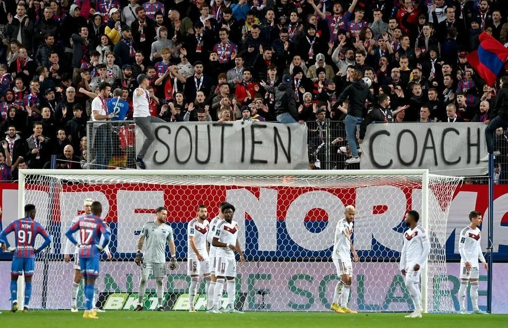 Le SM Caen et Stéphane Moulin en deuil . Sport - Quimper.maville.com