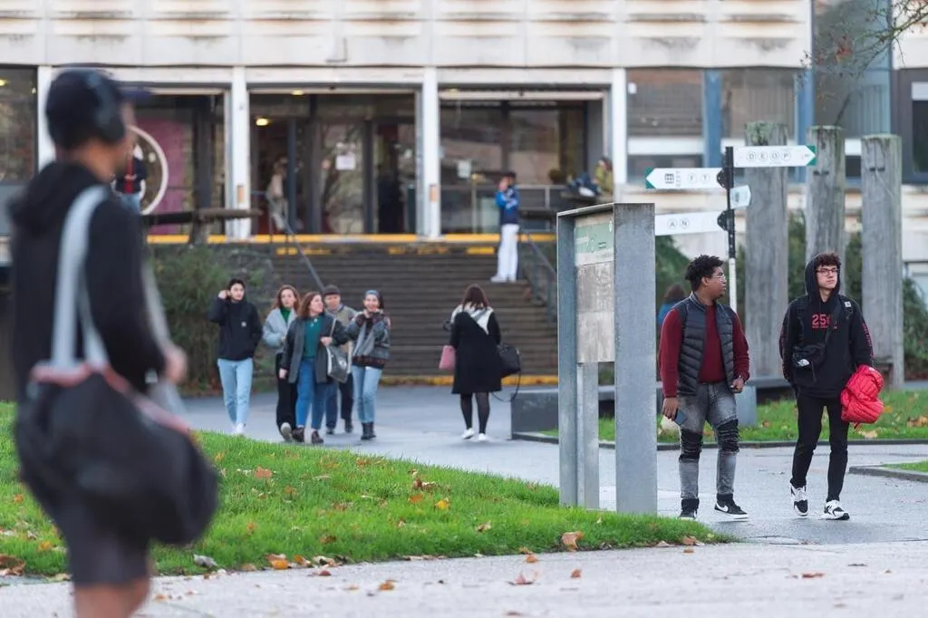 Universités : une nouvelle plateforme pour les places en master sera ...