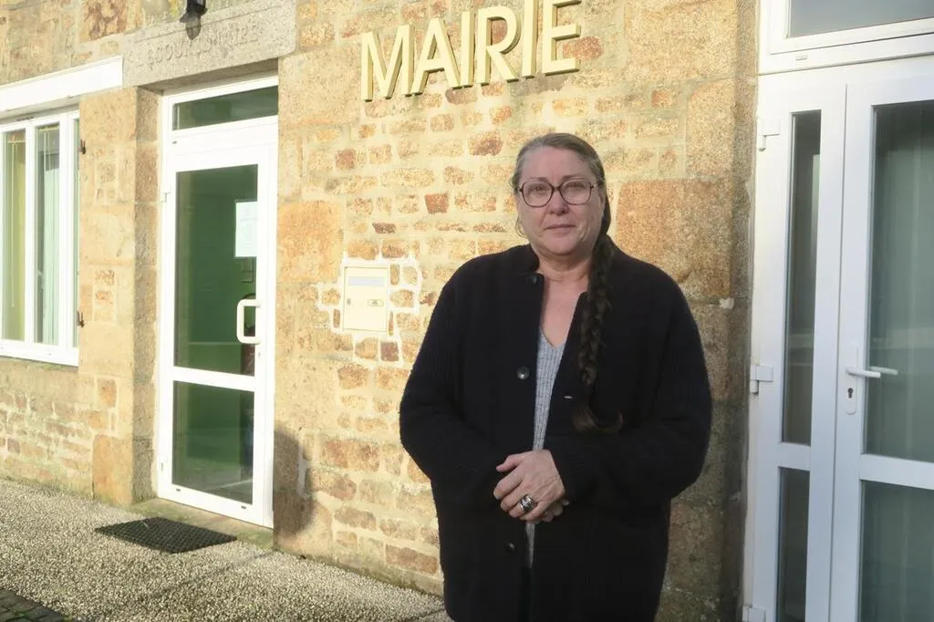 Lesbois. Catherine Julien en charge du recensement de la commune ...