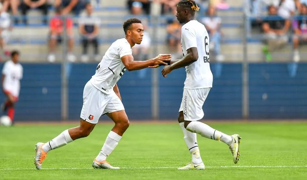 Stade Rennais. Guéla Doué prolonge jusqu’en 2025 . Sport - Rennes ...