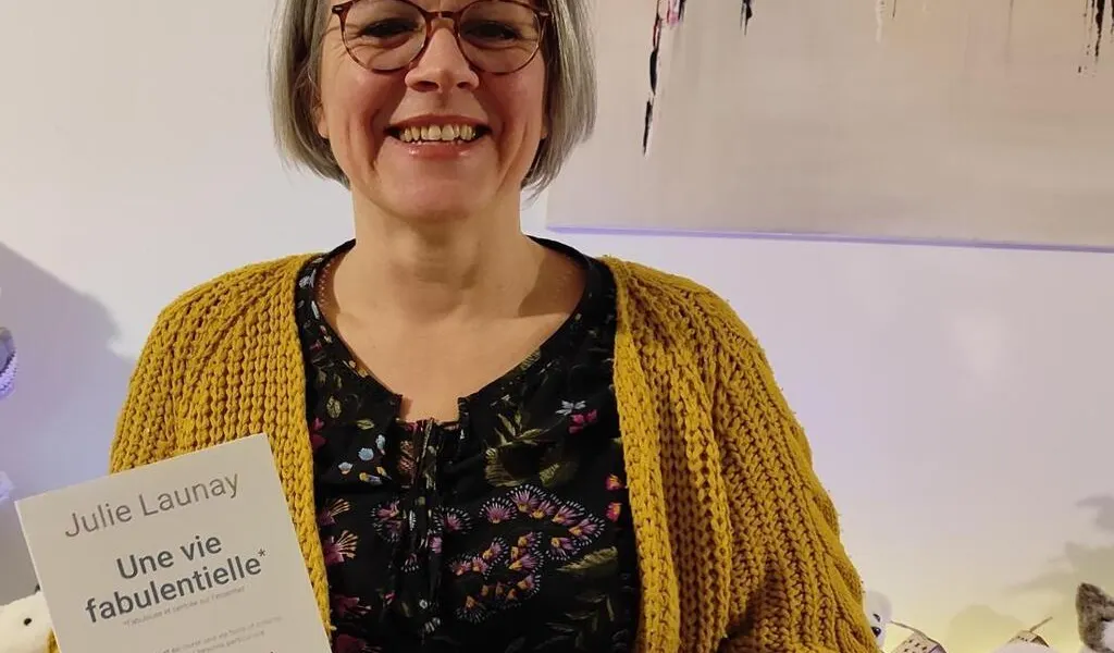 Cordemais. Julie Launay dédicace son livre à la Quincaille rit - Nantes ...