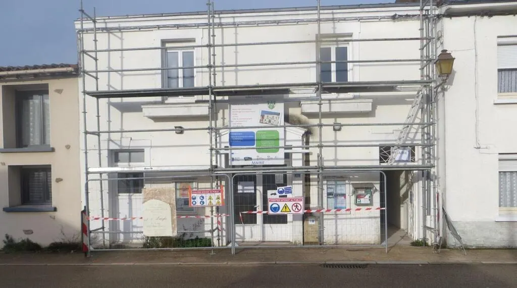 Saint-Fiacre-sur-Maine. Début des travaux de rénovation de la mairie ...