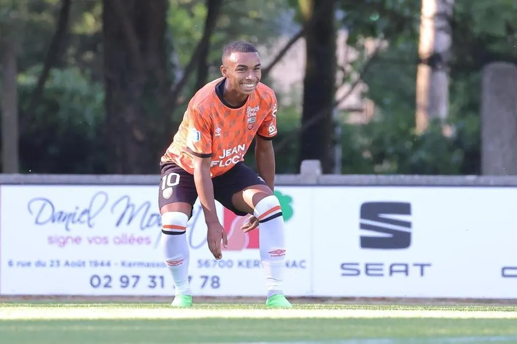FC Lorient. Éli Junior Kroupi une nouvelle fois décisif avec l’équipe ...