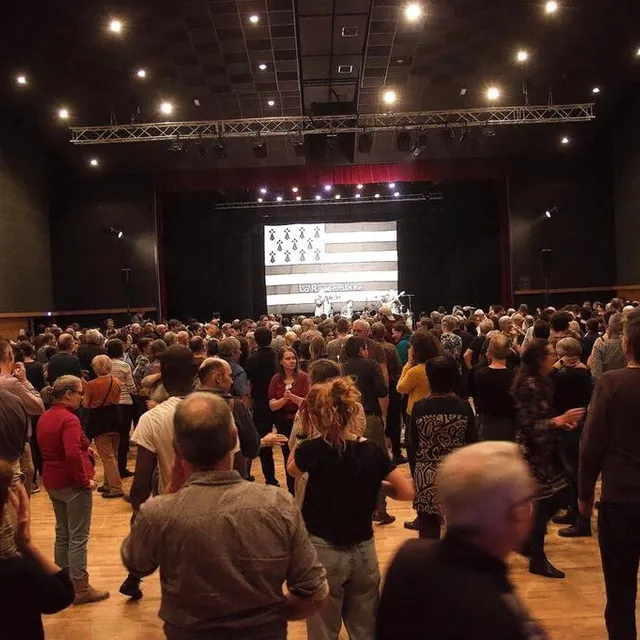 Pacé. Belle réussite pour le retour du fest-noz de l’hiver - Saint-Malo ...