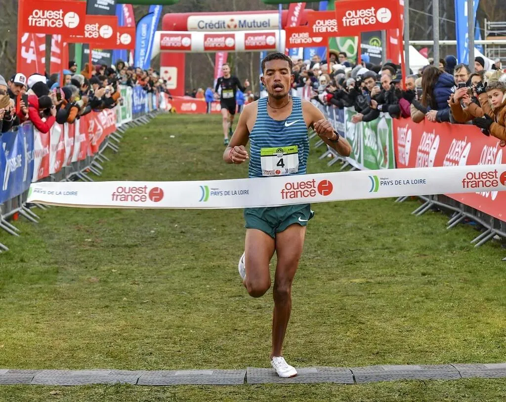 Cross Ouest-France. Chelangat et Simé perpétuent la longue tradition ...