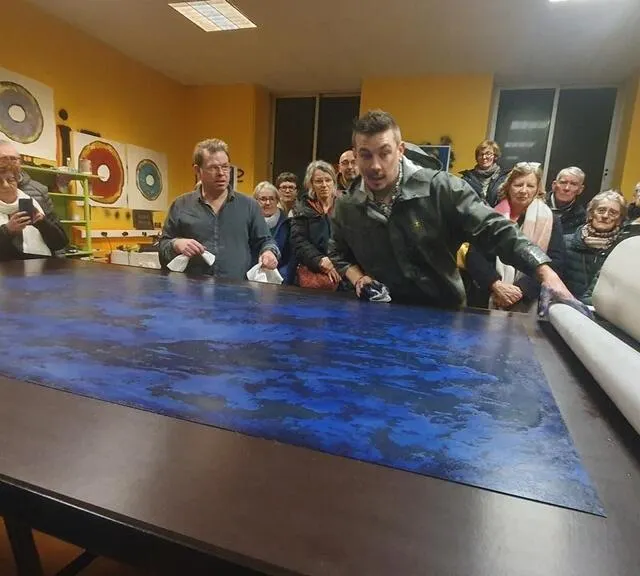 À Landerneau, une fresque géante imprimée pour la Nuit de la lecture ...