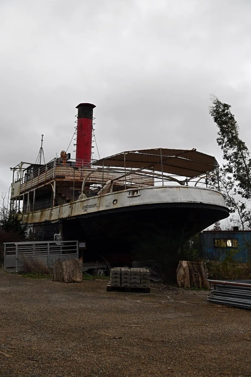 Au sud de Nantes, le Remorqueur, emblème des nuits nantaises, rêve de s ...
