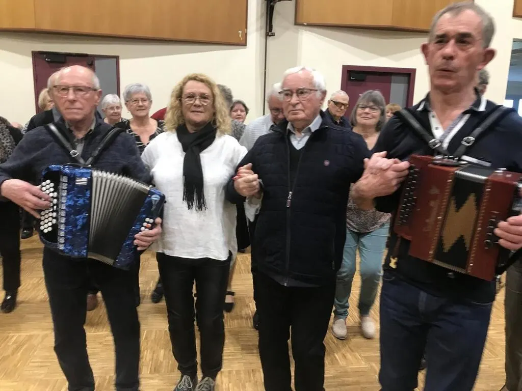 Le Faouët. Raymond Jambou, le fondateur de Danserien an Ellé, mis à l ...