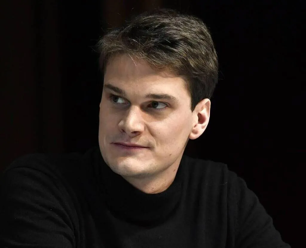 Affaire Yannick Agnel. L’ancien nageur voit son contrôle judiciaire ...