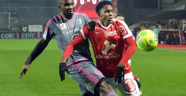 National 3. Steven Joseph-Monrose signe à la Saint-Pierre de Milizac . Sport - Saint-Nazaire ...