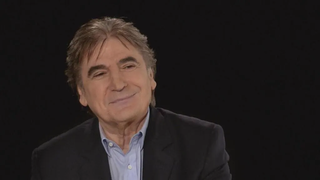 Ce soir sur France 3, Serge Lama se confie à Mireille Dumas dans un ...