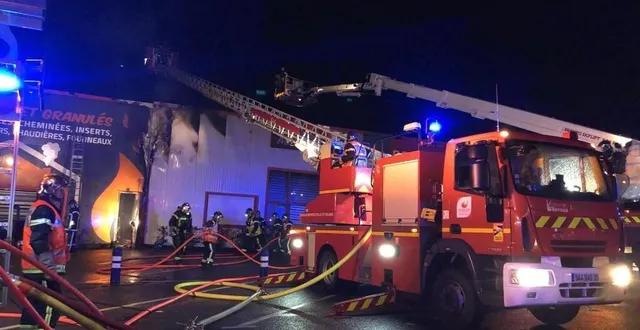Deux magasins incendiés près de Rennes : l’un des suspects libéré, une femme reste en - Fougères ...
