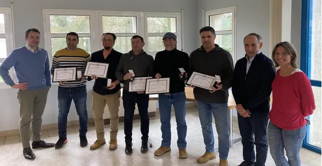 Saint-Michel-en-l'Herm. Remise de médailles du travail à la laiterie ...