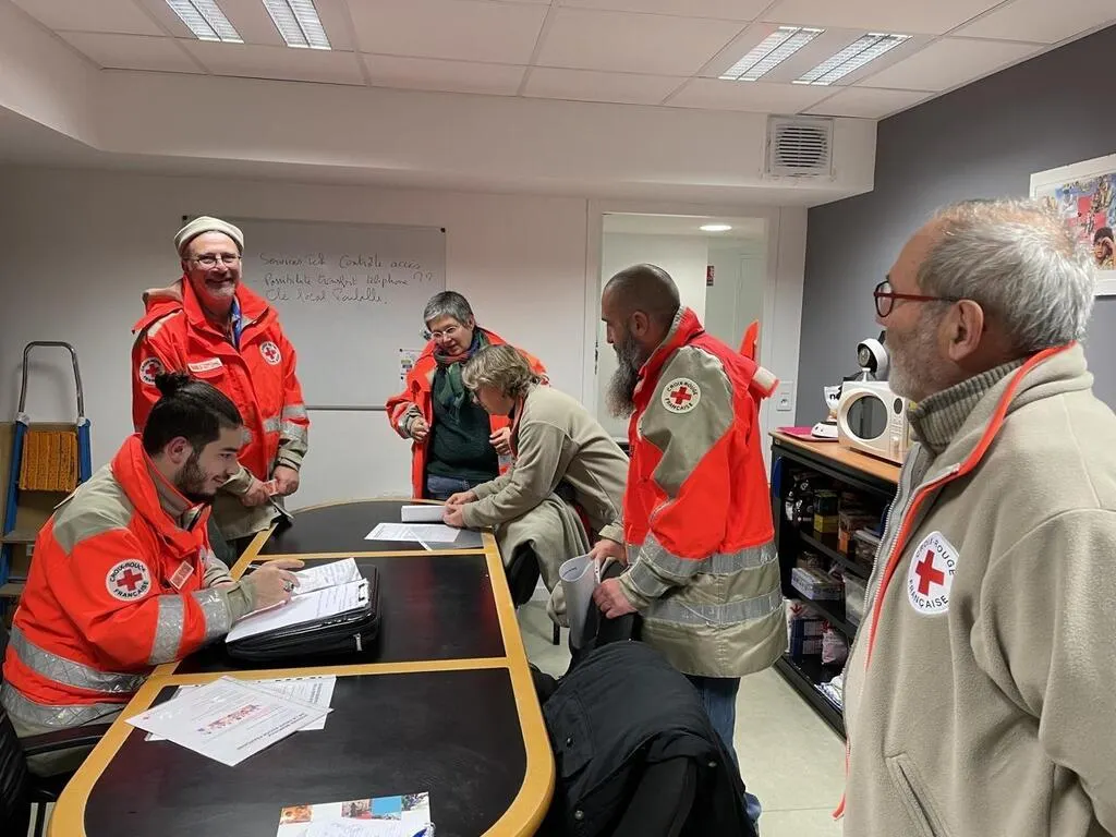 REPORTAGE. Maraude de la Croix-Rouge aux Sables-d’Olonne : « Merci pour ...