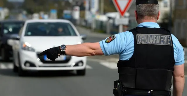 Peut-on être verbalisé si on franchit un feu rouge pour laisser passer ...